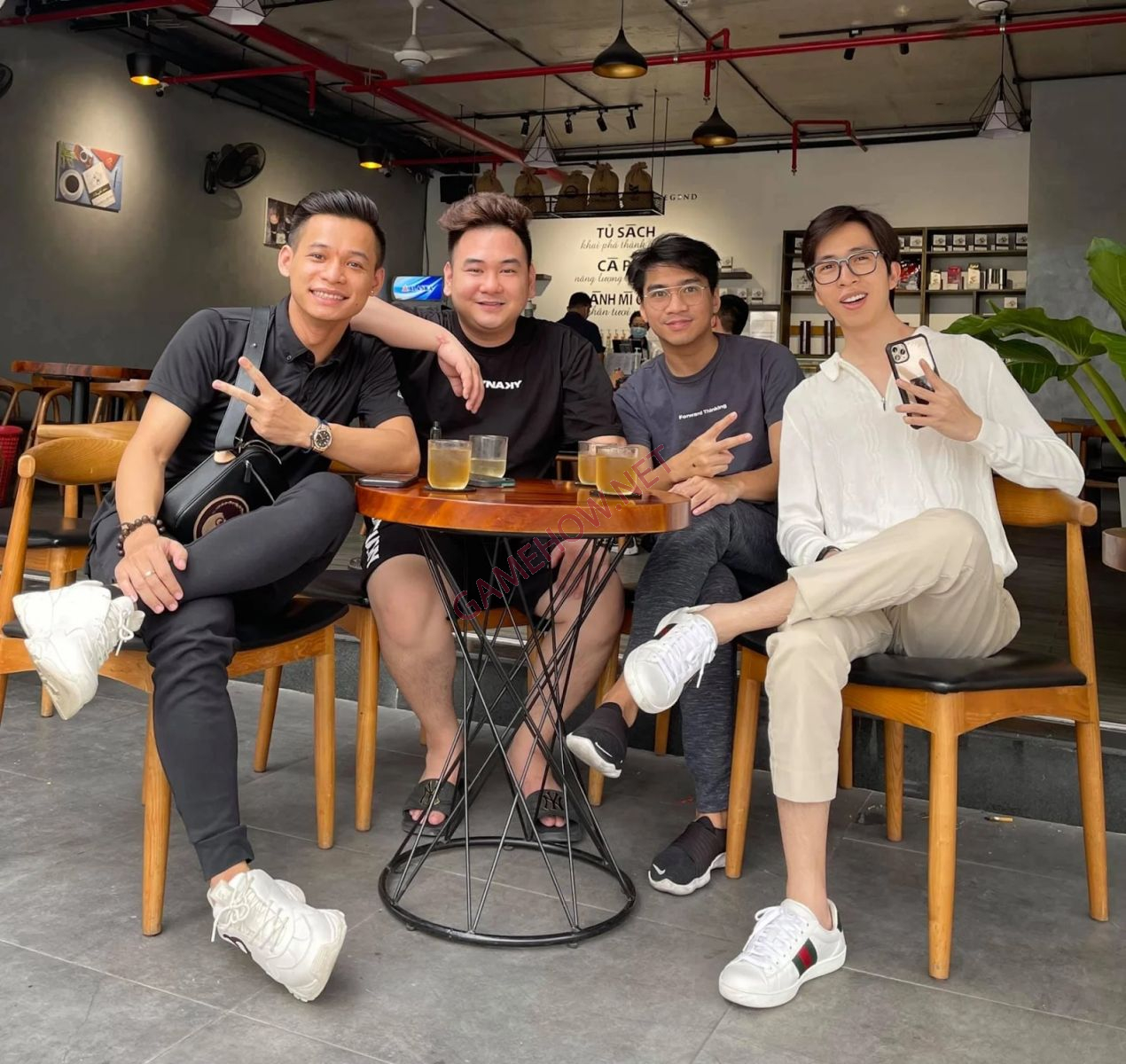 Xemesis là ai? Tiểu sử và sự nghiệp của streamer gia thế khủng